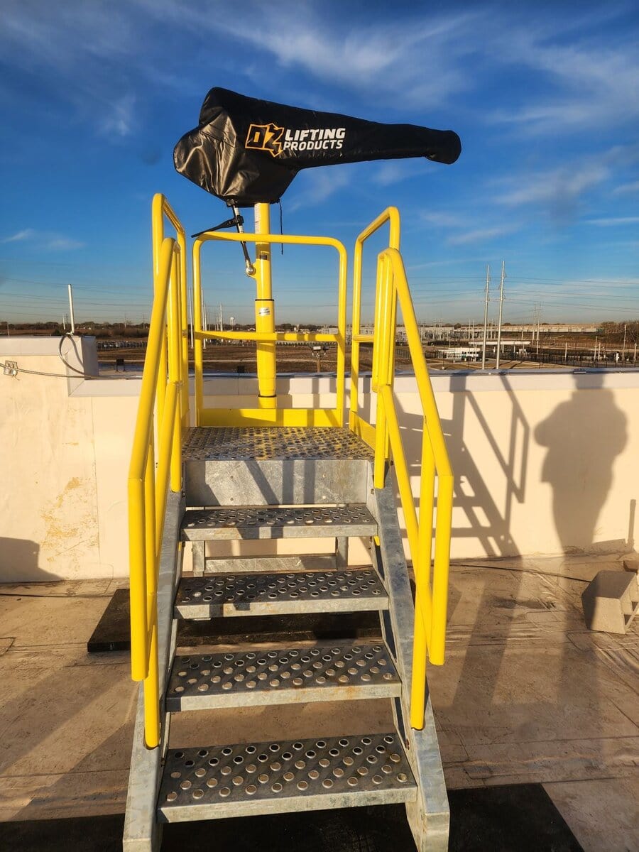 Mast extension for OZCF1200DAV davit cranes and OZ1000DAV davit cranes ...